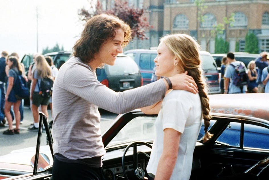 Get Hyped For A Friday Night In With These 14 Iconic 90s Movies | URBAN ...