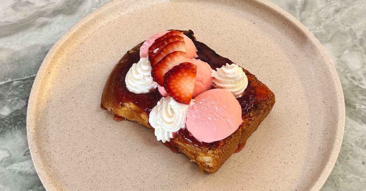 Where To Get Strawberry Sundae-Inspired Treats This Ekka Season | URBAN ...