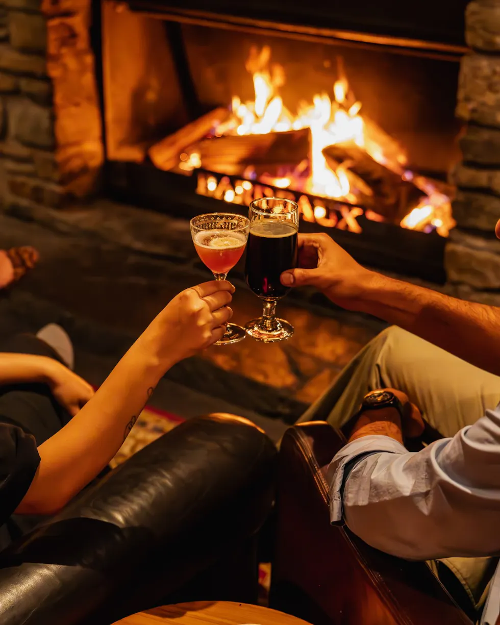 The Best Bars In Queenstown For Classy Sips And Late Nights | URBAN ...