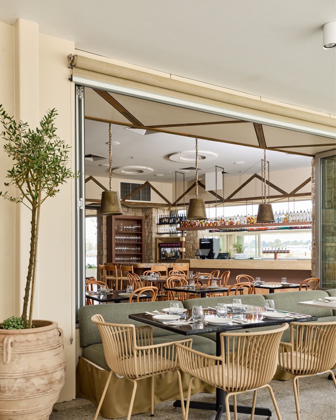 17 Of The Best Brisbane River Restaurants For Dining On The Water ...