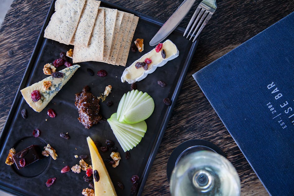 We Found Your New Fave Place To Eat Cheese & Drink Wine | URBAN LIST SYDNEY