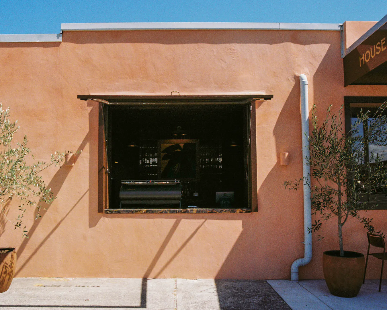 House Of Hälsa Is Mermaid Beach's New All-Day Cafe And Wellness ...