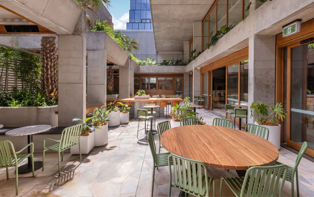 This New Bondi Hotel Is Boasting An Epic Beer Garden In The Heart Of ...