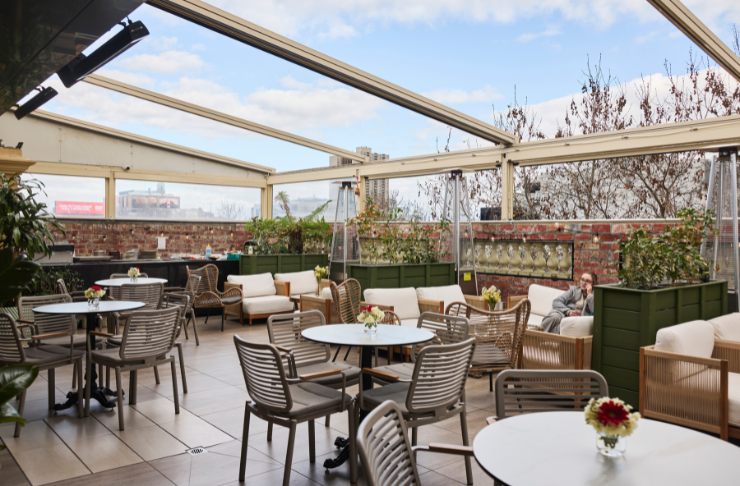 Mirror, Mirror, Who's The Fairest One Of Them All? This Snow White ...