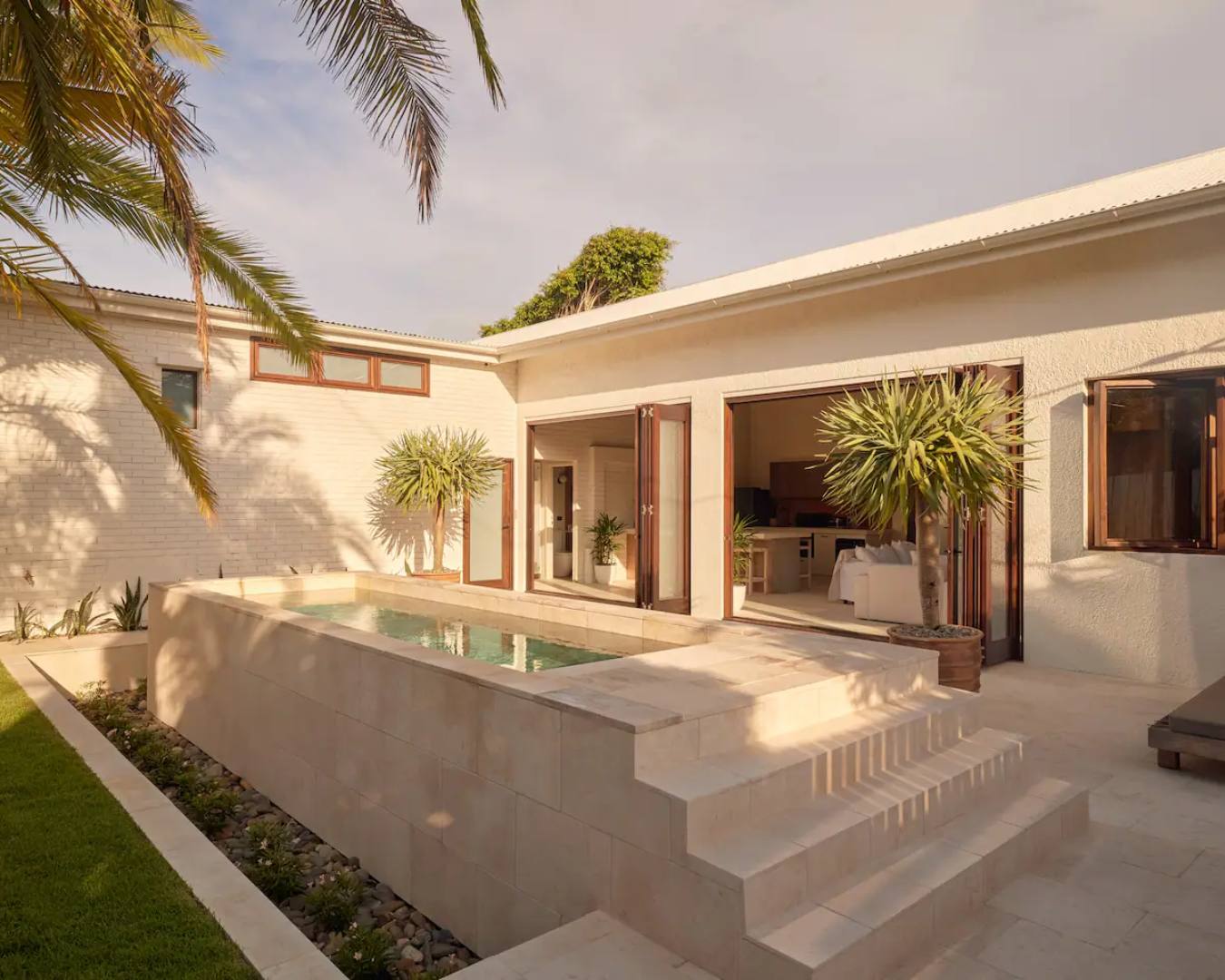 16 Airbnbs Around Brisbane With Pools | URBAN LIST BRISBANE