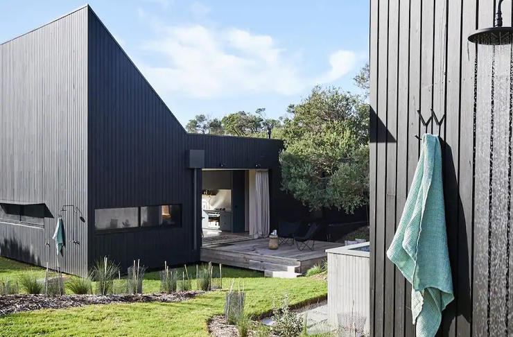 Best Airbnbs In Victoria (From Quaint Farm Stays To Extravagant ...
