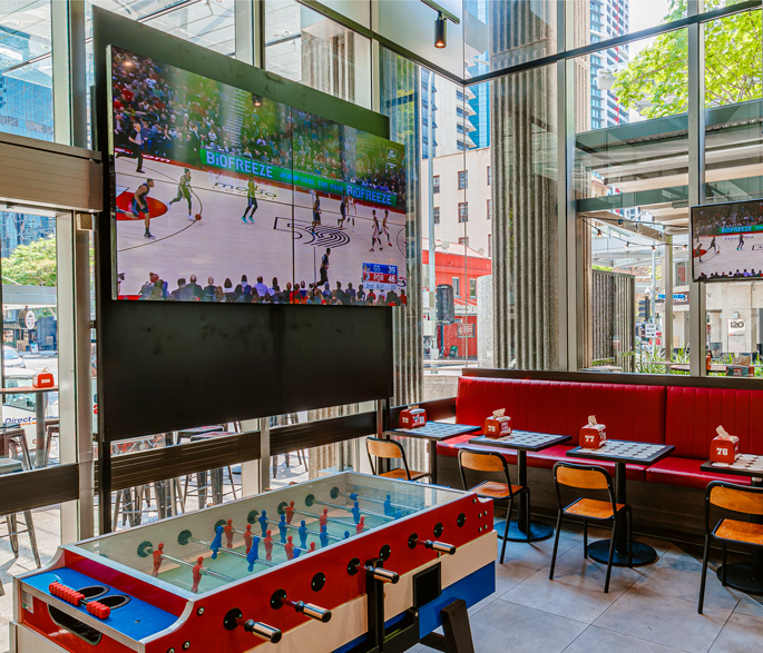 WingHAÜS Is Brisbane City's New American-Themed Bar Dedicated To Wings ...