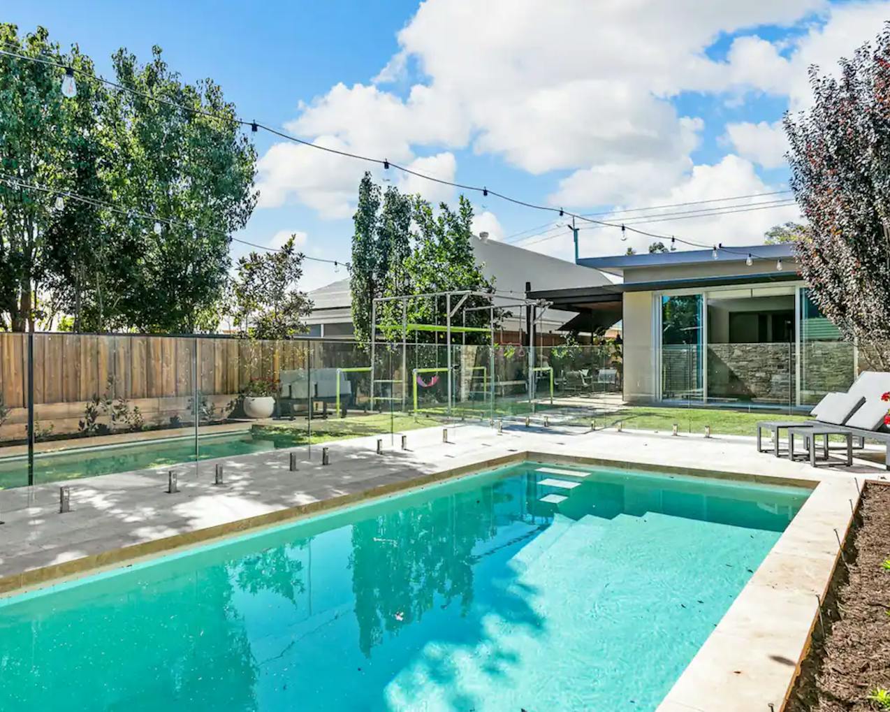 10 Of Perth's Top Rated Airbnbs With Next-Level Swimming Pools | URBAN ...