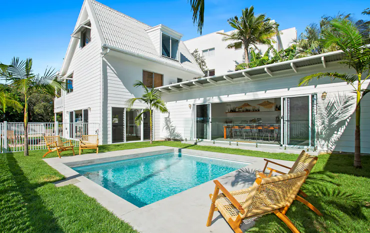 This Luxe Sunshine Coast Beach House Was Just Named Australia's Best ...