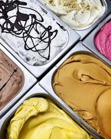 Plan Your Next Road Trip Around 10 Of The Best Country Ice Cream Shops ...