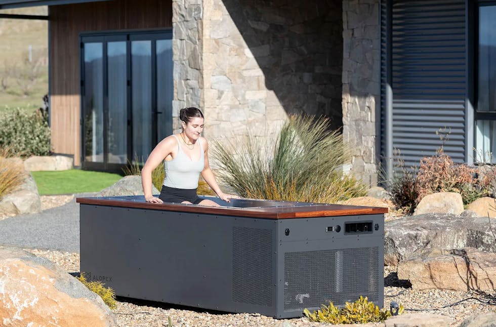 The Best Ice Baths To Get Your Wim Hof On At Home | URBAN LIST