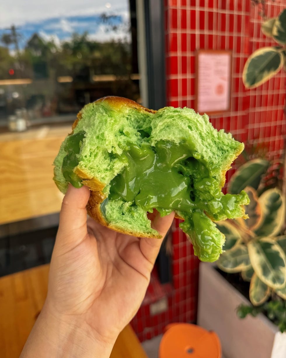 Here's Where You Can Find The Best Hot Cross Buns In Sydney In 2025 ...