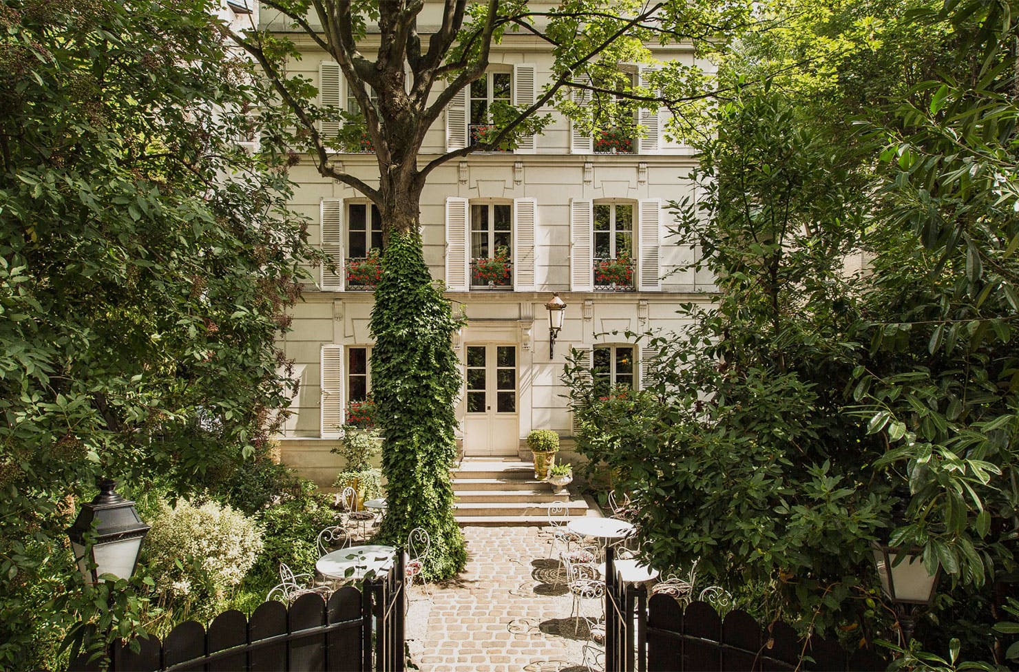 The 10 Best Luxury Hotels In Paris For 2024 | URBAN LIST