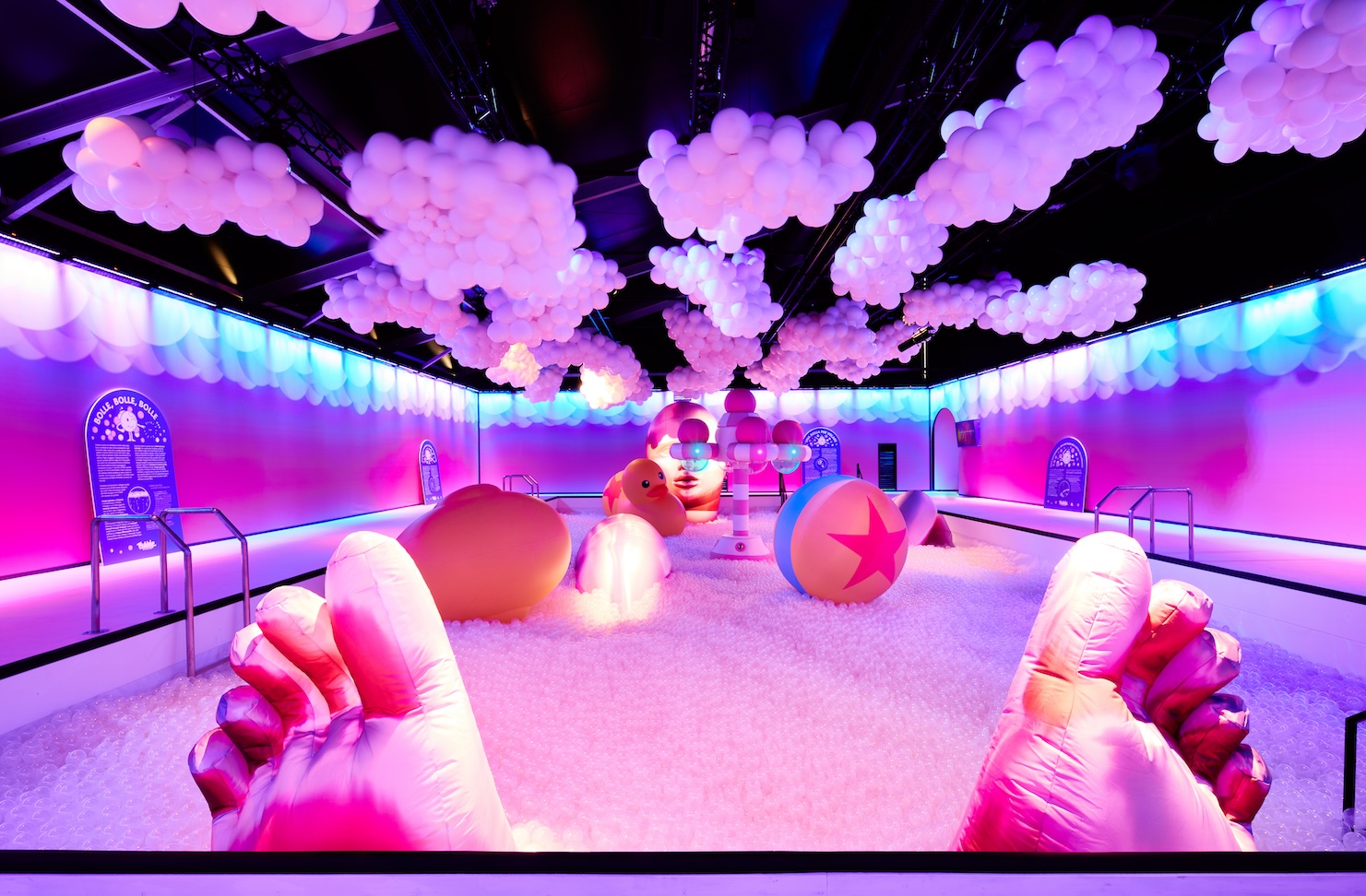 A 10-Room, Bubble-Themed Immersive Exhibition Is On Now In Sydney ...