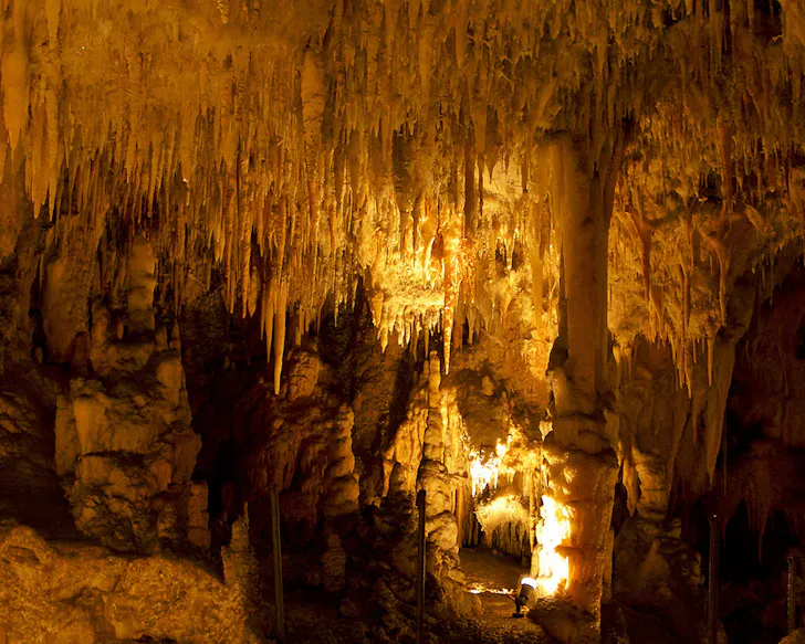 7 Of The Most Magical Caves To Explore Near Sydney | URBAN LIST SYDNEY