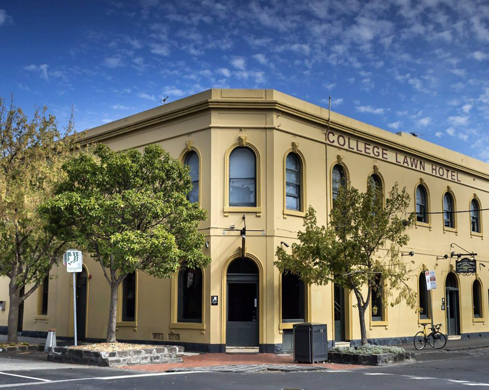 College Lawn Hotel | URBAN LIST MELBOURNE