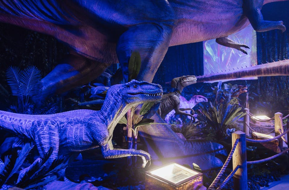An Immersive Exhibition With 80+ Life-Sized, Animated Dinosaurs Is ...