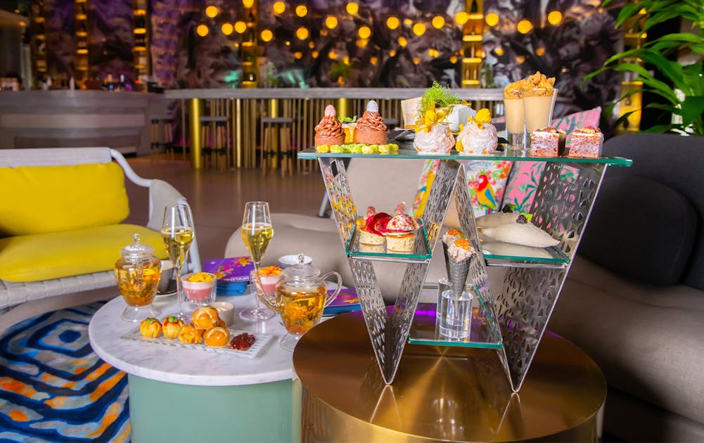 Get Into The Easter Spirit Early With This Boozy Easter-Inspired High ...