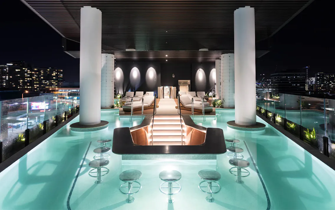 8 Of The Best Hotel Pools In And Around Brisbane To Cool Off In This ...