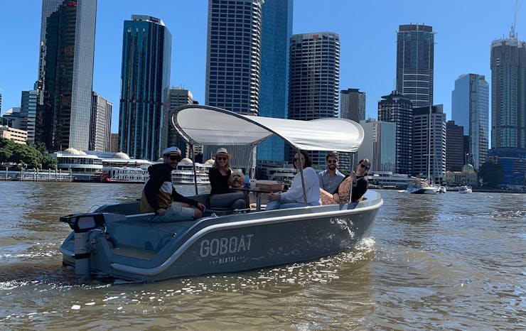 You Can Hire These Electric Picnic GoBoats On The Brisbane River ...