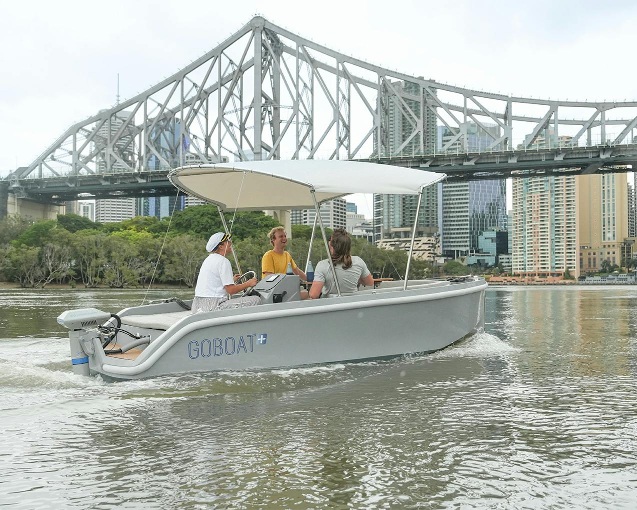 You Can Hire These Electric Picnic GoBoats On The Brisbane River ...