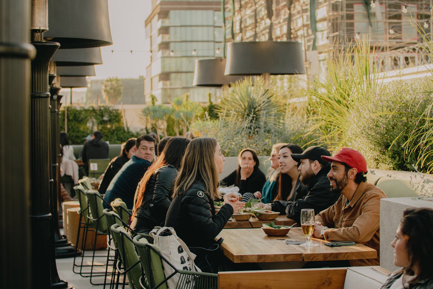 These Sky High Rooftop Bars Are The Perfect Spots To Catch The Iconic ...