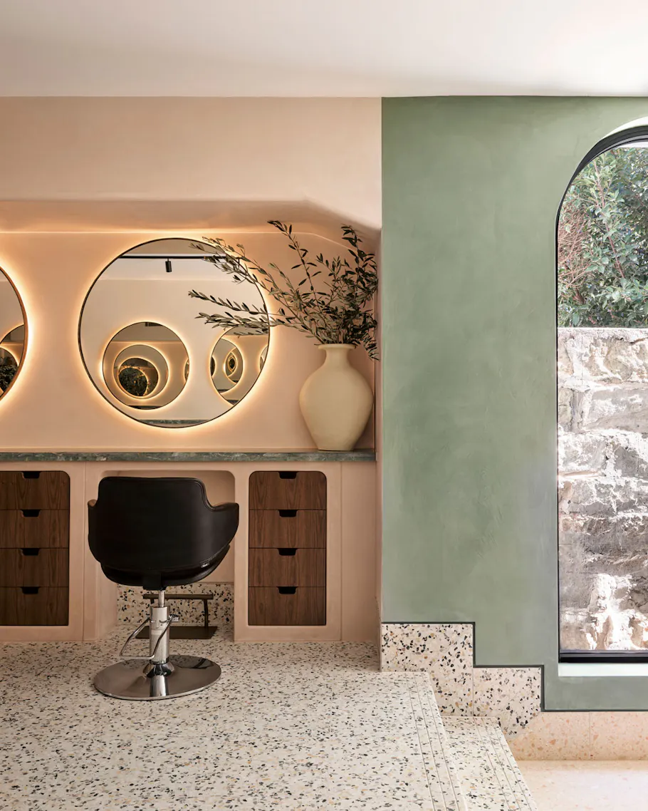 Take Your Hair On A Holiday, This Iconic Sydney Salon Has Had A ...