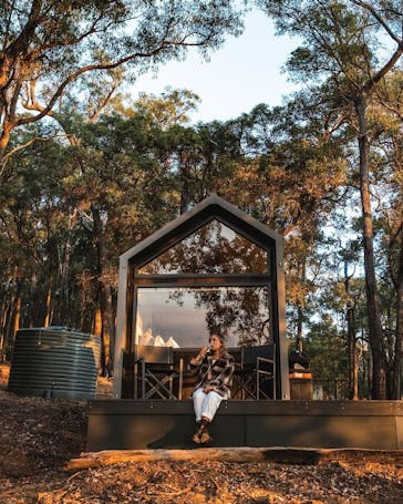 WA's Best Tiny Homes And Cabins For Your Next Off-Grid Escape | URBAN ...