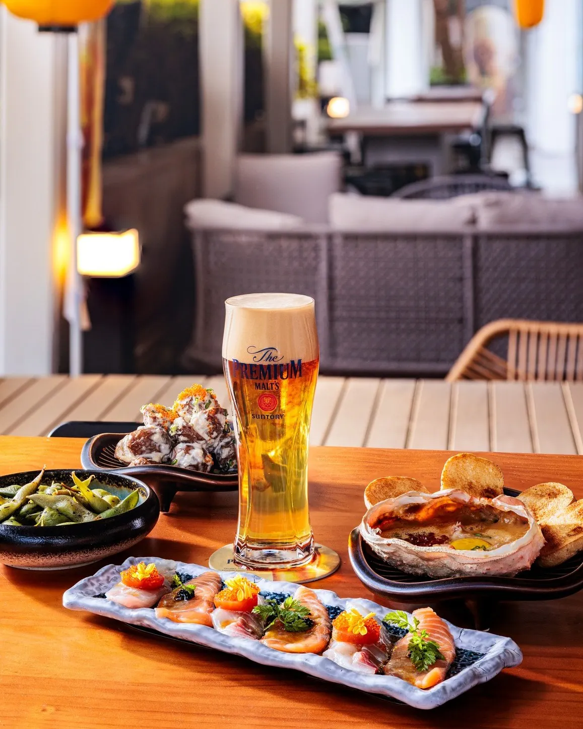 Cheap Sips And Good Vibes: The Best Happy Hours In Singapore | URBAN ...