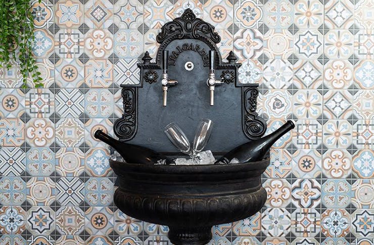 Raise Your Glass, A Bottomless Prosecco Fountain Has Arrived In ...