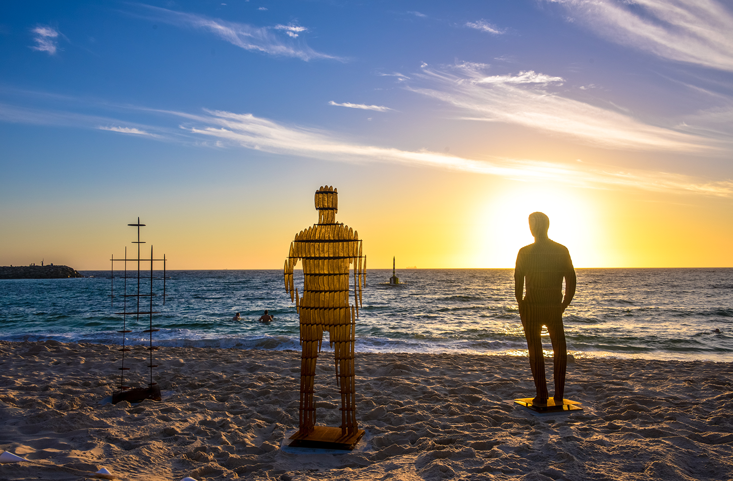 Sculpture By The Sea Is Back So Keep Bragging About Our Beaches | URBAN ...