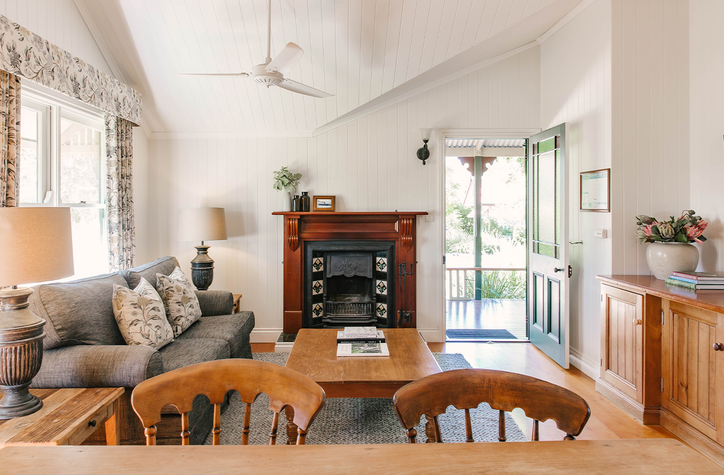 Lock In A Weekend Staycay At This Luxe Hidden Retreat Just Over An Hour ...