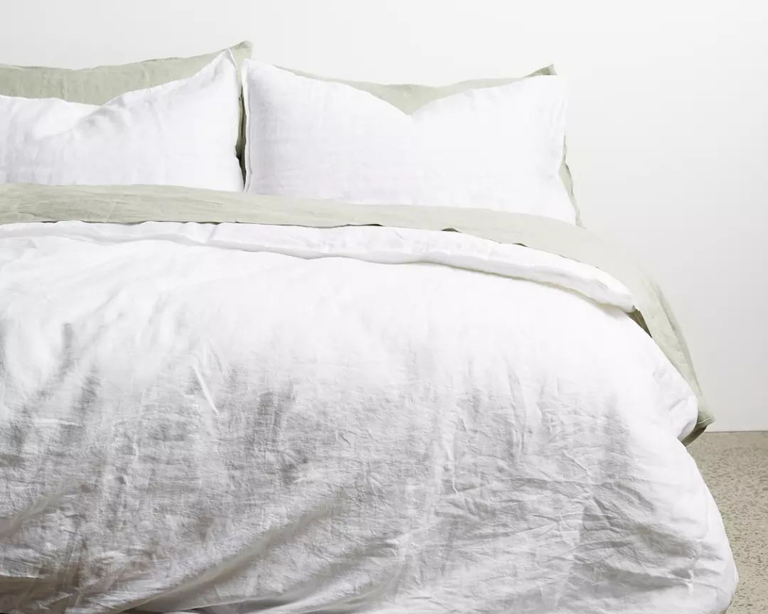 Last Chance: Score 25% Off In The Iconic's Mega Sale This Weekend ...