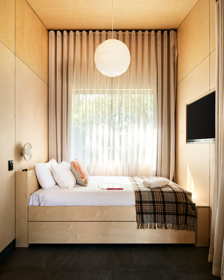 WA's Best Tiny Homes And Cabins For Your Next Off-Grid Escape | URBAN ...