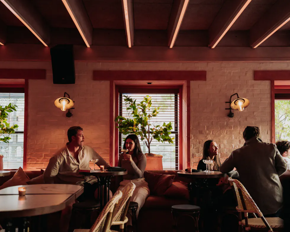 The Best Bars In Queenstown For Classy Sips And Late Nights | URBAN ...
