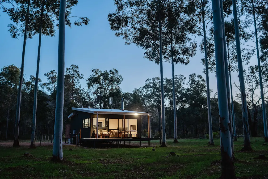 WA's Best Tiny Homes And Cabins For Your Next Off-Grid Escape | URBAN ...