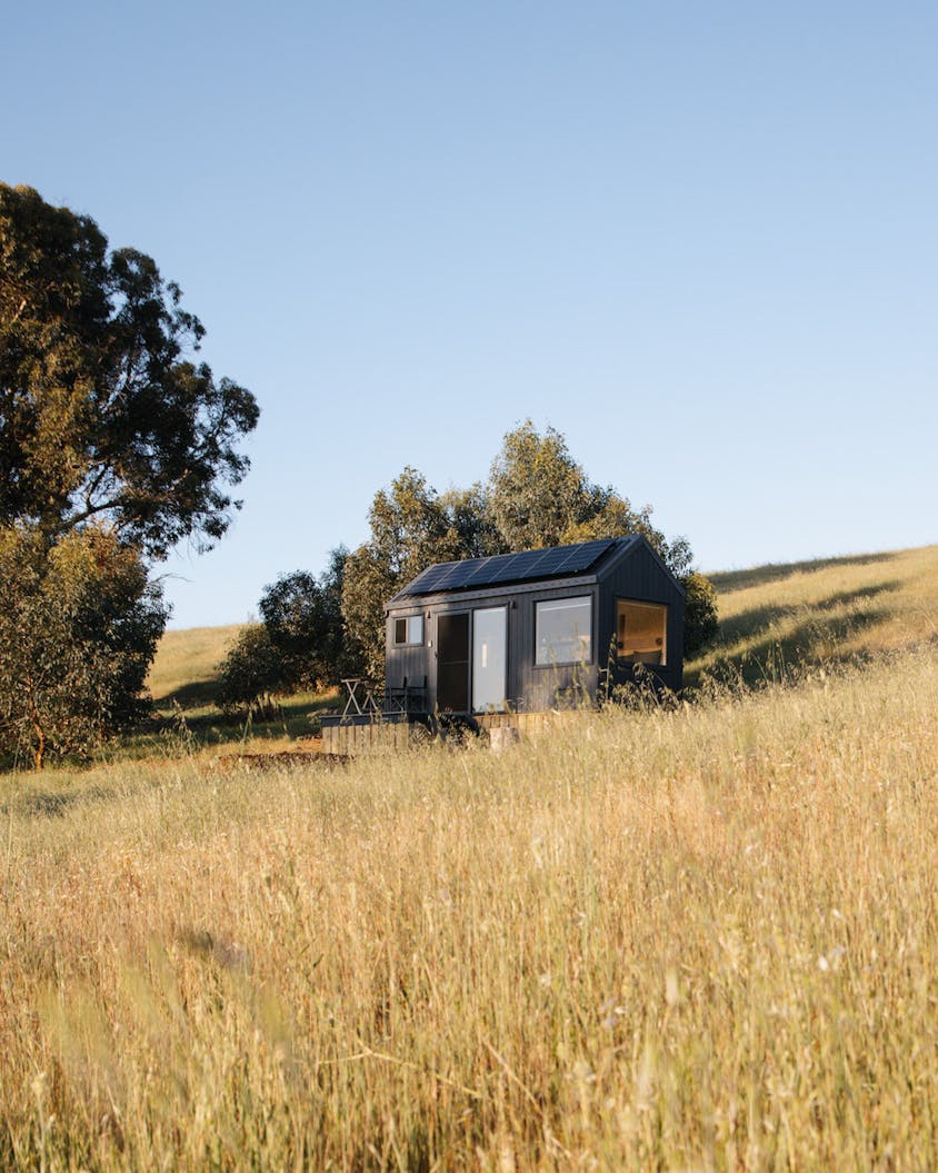 WA's Best Tiny Homes And Cabins For Your Next Off-Grid Escape | URBAN ...