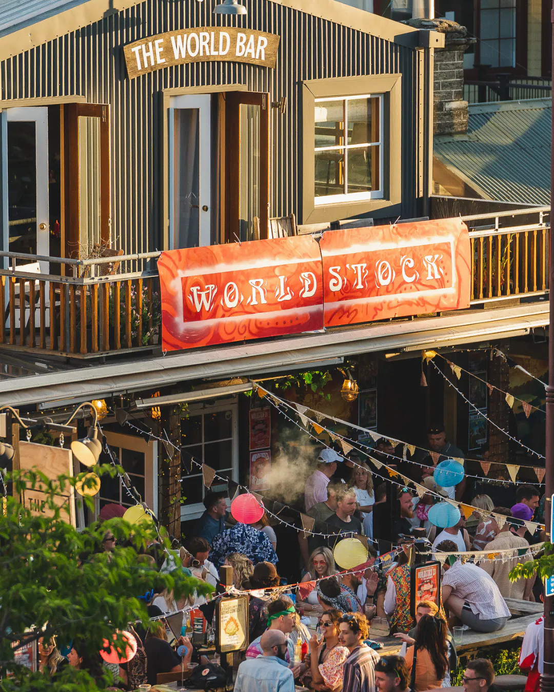 The Best Bars In Queenstown For Classy Sips And Late Nights | URBAN ...