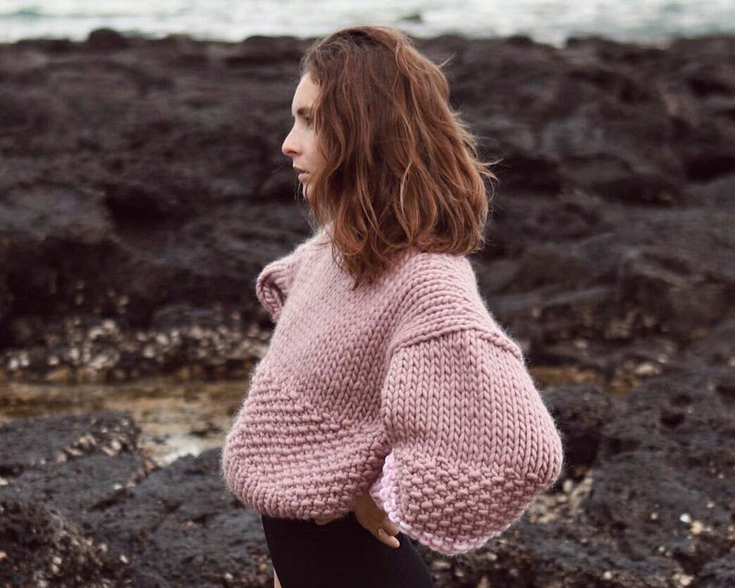 The Best Chunky Knit Sweaters To Cosy Up With In 2022 | URBAN LIST GLOBAL
