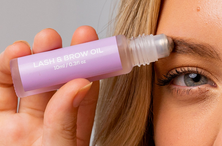 Enhance Your Natural Lashes And Brows With This Brand New Vegan Oil ...