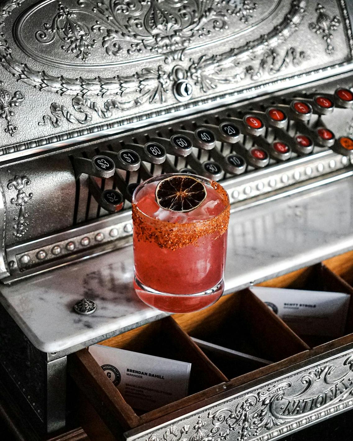 10 Of The Best Midtown Bars In NYC | URBAN LIST