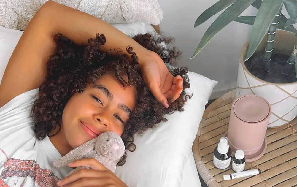 Get Your Eight Hours With These Dreamy Sleep-Inducing Essential Oils ...
